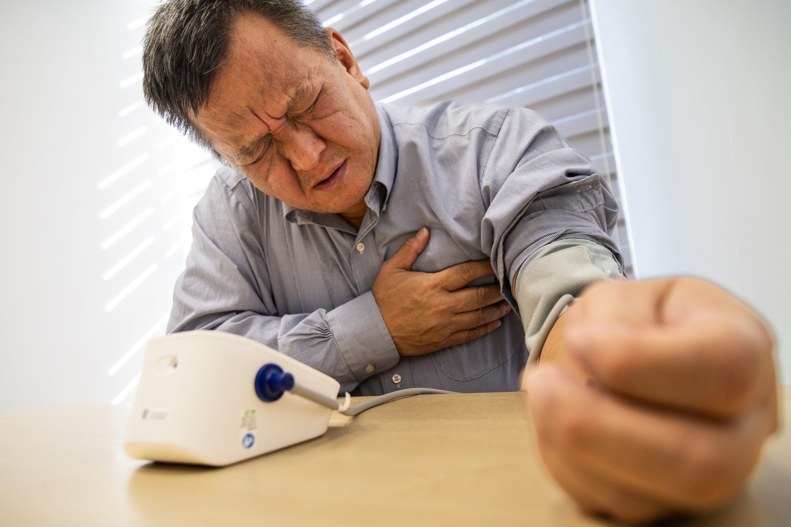Knowing the Signs of Strokes and Heart Attacks: What to Do When They ...